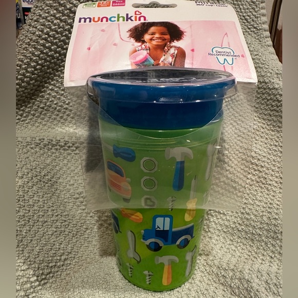 Munchkin | Dining | Munchkin Blue And Green Kids Plastic Cup With Tools ...